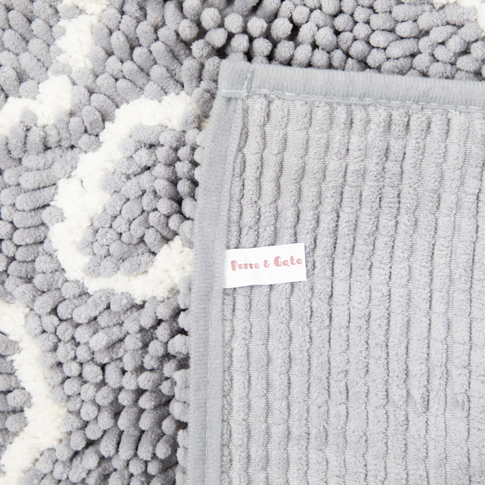 Perro & Gato Pet Mats - Arkwright Home